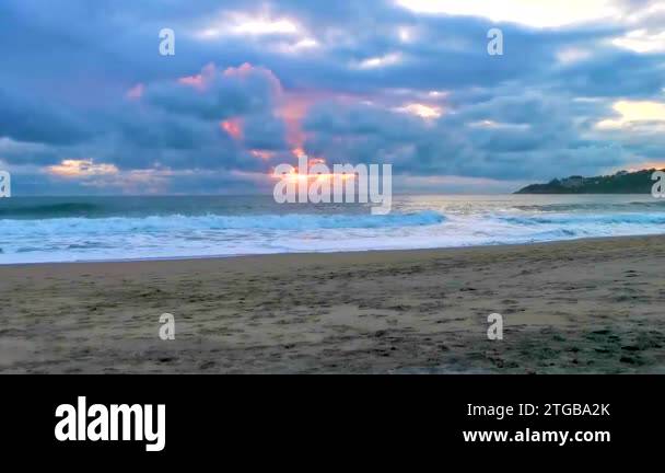 Big wave sunset yellow Stock Videos & Footage - HD and 4K Video Clips ...