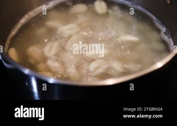 Natural boiling water Stock Videos & Footage - HD and 4K Video Clips ...