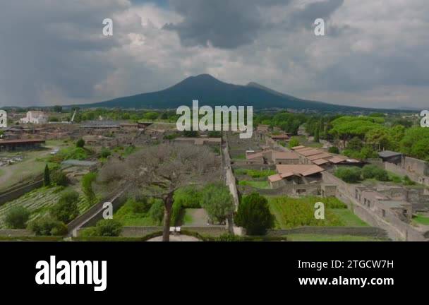 Roman town pompeii Stock Videos & Footage - HD and 4K Video Clips - Alamy