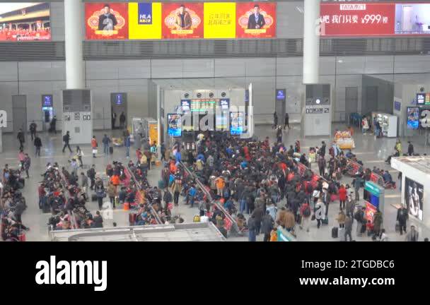 Train boarding gate Stock Videos & Footage - HD and 4K Video Clips - Alamy