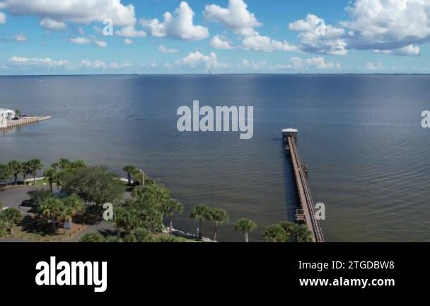 Rotary pier Stock Videos & Footage - HD and 4K Video Clips - Alamy