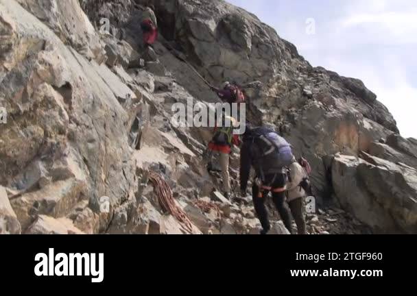 Cling on rope Stock Videos & Footage - HD and 4K Video Clips - Alamy