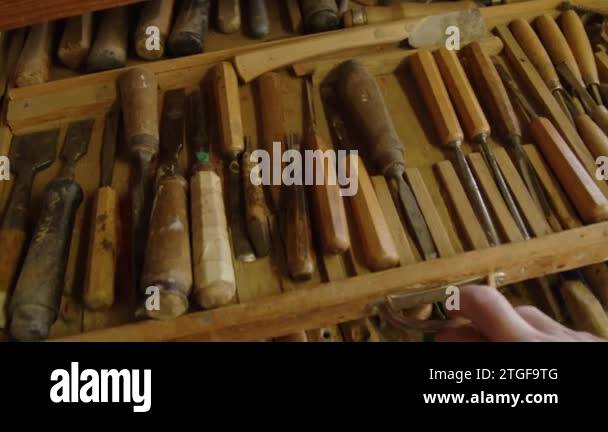 Crowbar crowbars Stock Videos & Footage - HD and 4K Video Clips - Alamy