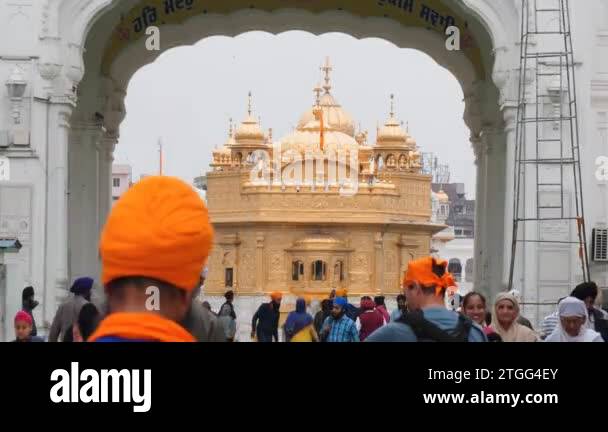 India sikh gold temple shrine arch Stock Videos & Footage - HD and 4K ...
