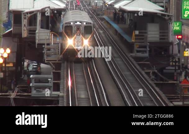 Incoming train Stock Videos & Footage - HD and 4K Video Clips - Alamy