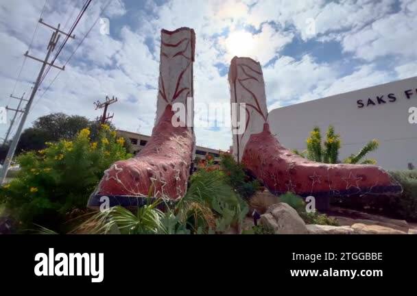 Largest cowboy boots statue Stock Videos & Footage - HD and 4K Video ...