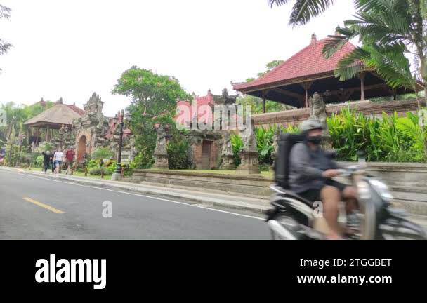 Statue ubud palace indonesia bali Stock Videos & Footage - HD and 4K ...