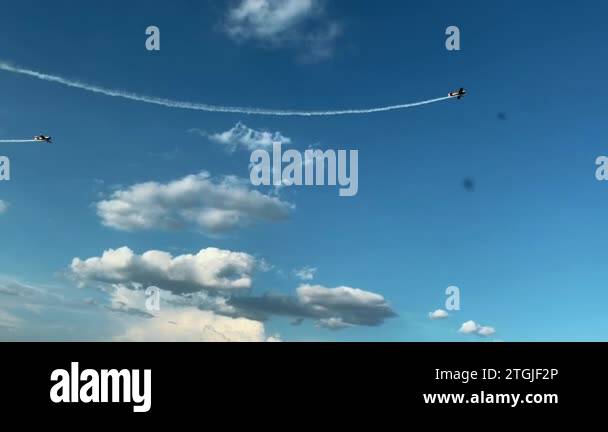 Addison airshow Stock Videos & Footage - HD and 4K Video Clips - Alamy