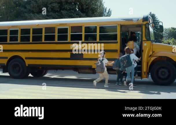 Open shuttle bus Stock Videos & Footage - HD and 4K Video Clips - Alamy