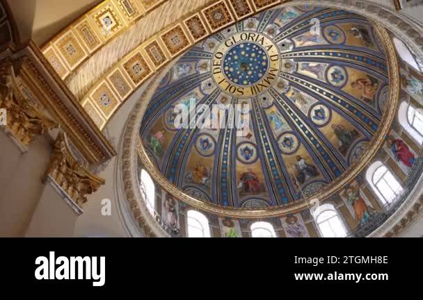 Round church ceiling Stock Videos & Footage - HD and 4K Video Clips - Alamy
