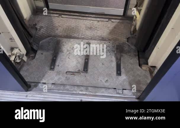 Rail linkage Stock Videos & Footage - HD and 4K Video Clips - Alamy