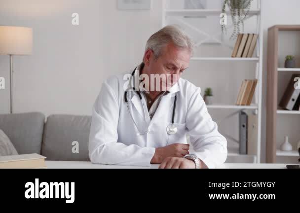 Patient complaint Stock Videos & Footage - HD and 4K Video Clips - Alamy