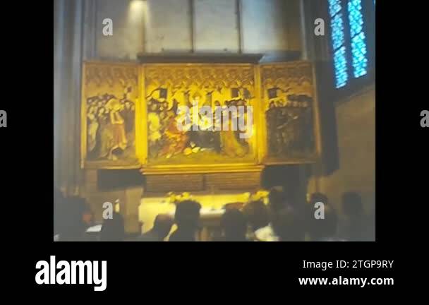 parigi, france,may 1970: interior of a cathedral and its stained glass ...
