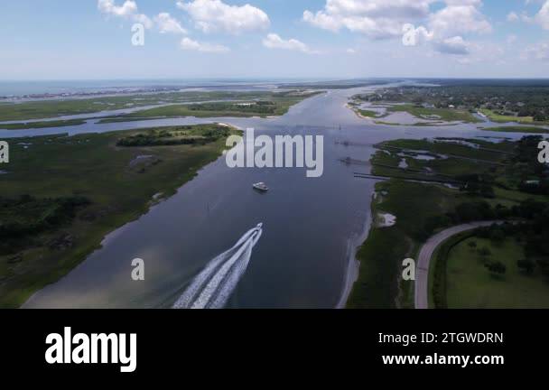 Wide cross Stock Videos & Footage - HD and 4K Video Clips - Alamy