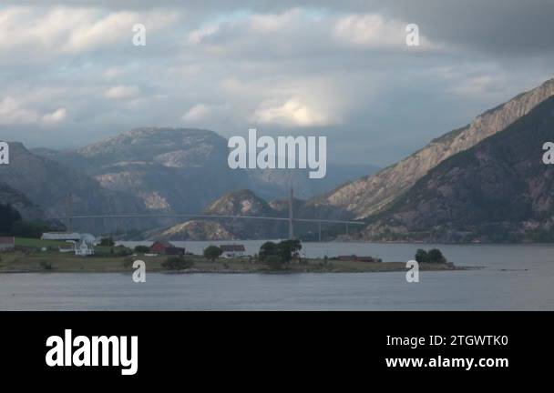 Berge strand strand Stock Videos & Footage - HD and 4K Video Clips - Alamy