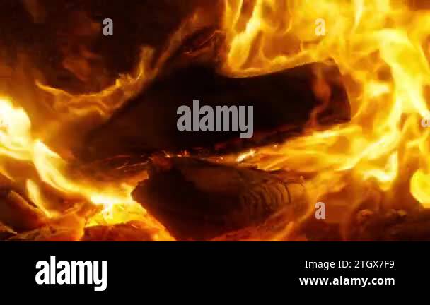 Log fire in place Stock Videos & Footage - HD and 4K Video Clips - Alamy