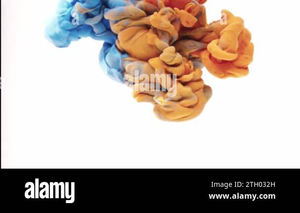 Ink drop in water Stock Videos & Footage - HD and 4K Video Clips - Alamy