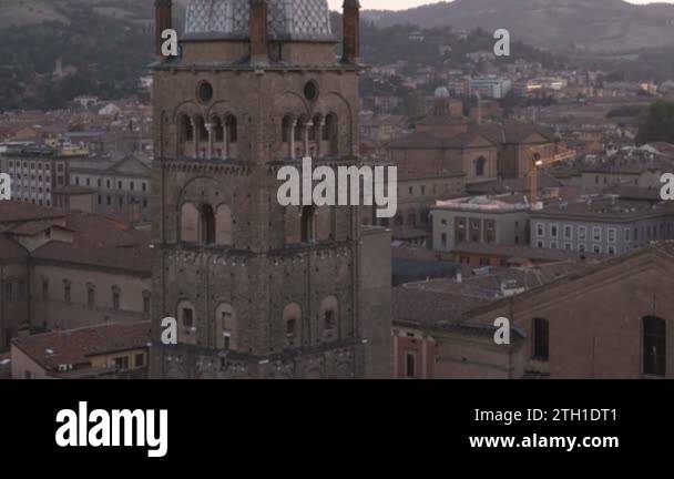 Tilt tower italy Stock Videos & Footage - HD and 4K Video Clips - Alamy