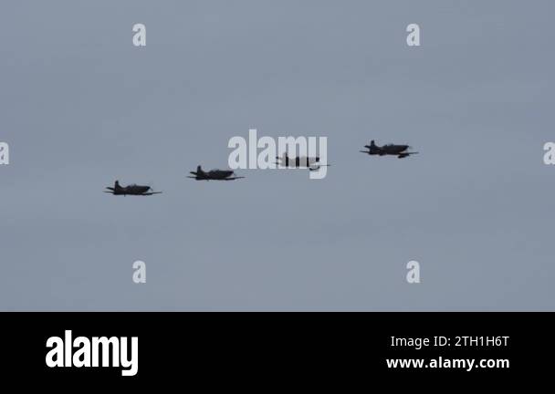 Echelon formation Stock Videos & Footage - HD and 4K Video Clips - Alamy