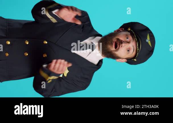 Vertical video: Professional airliner doing applause and cheering ...