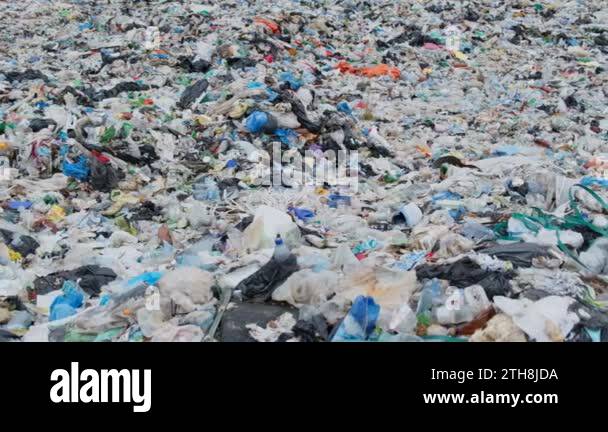Garbage brought by the ocean is a garbage platform. The concept of ...