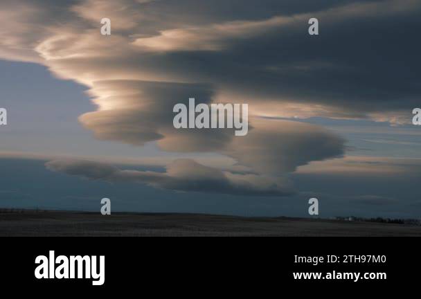 Weather prairies Stock Videos & Footage - HD and 4K Video Clips - Alamy