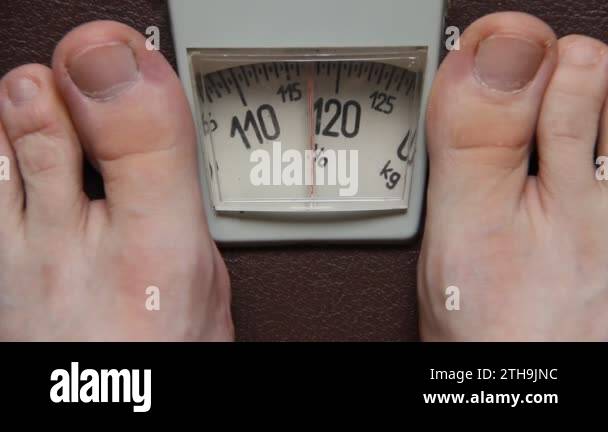 Balance weigh hi Stock Videos & Footage - HD and 4K Video Clips - Alamy
