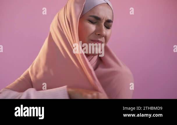 Veil ban Stock Videos & Footage - HD and 4K Video Clips - Alamy