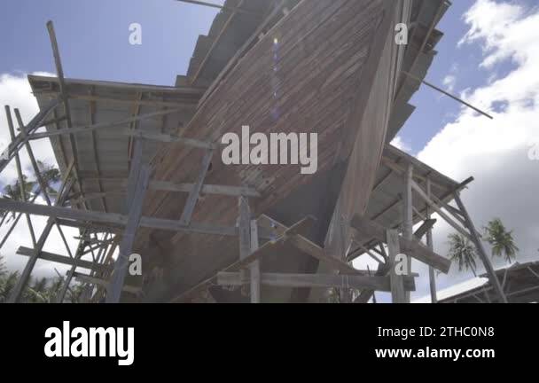 Traditional Phinisi Pinisi Boat Building at Tanjung Bira, South ...