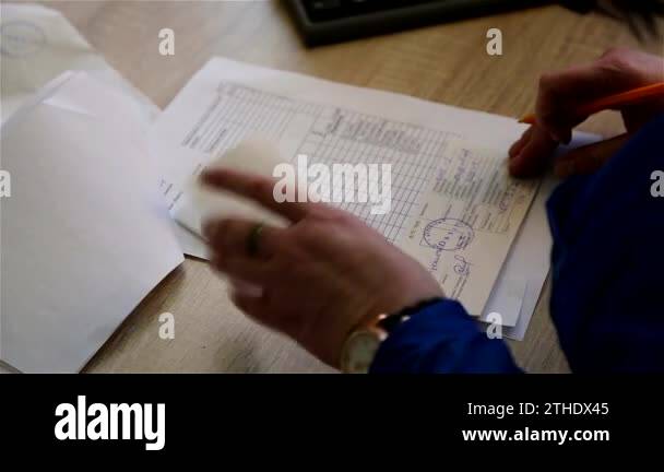 Populating Stock Videos & Footage - HD and 4K Video Clips - Alamy