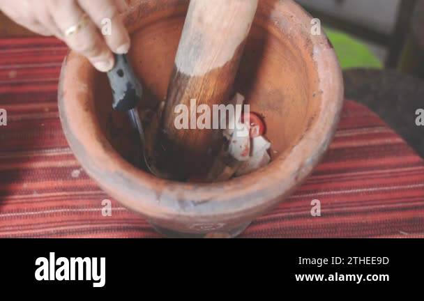 Cooking Som Tam Series: SLO MO Street food vendor's hand pounding Som ...