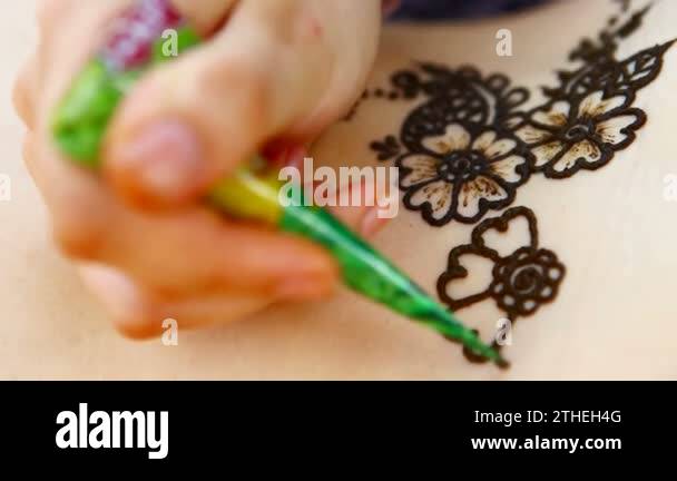 Drawing henna nature Stock Videos & Footage - HD and 4K Video Clips - Alamy