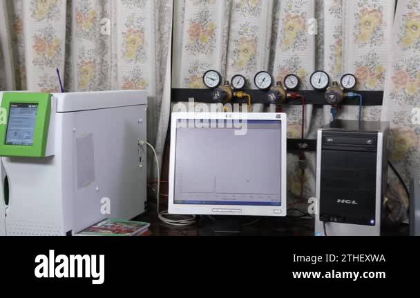 Lab equipments Stock Videos & Footage - HD and 4K Video Clips - Alamy