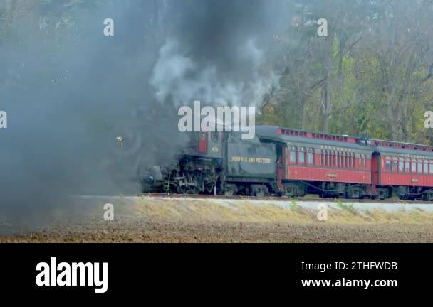 Streamlined trains Stock Videos & Footage - HD and 4K Video Clips - Alamy