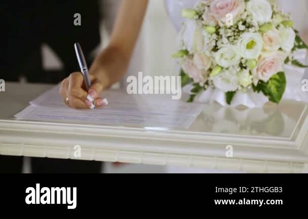 Signing register Stock Videos & Footage - HD and 4K Video Clips - Alamy
