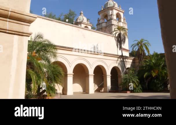 Spanish colonial revival architecture, Balboa Park, San Diego ...