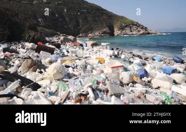 Environmental destruction from plastic waste causes climate change ...