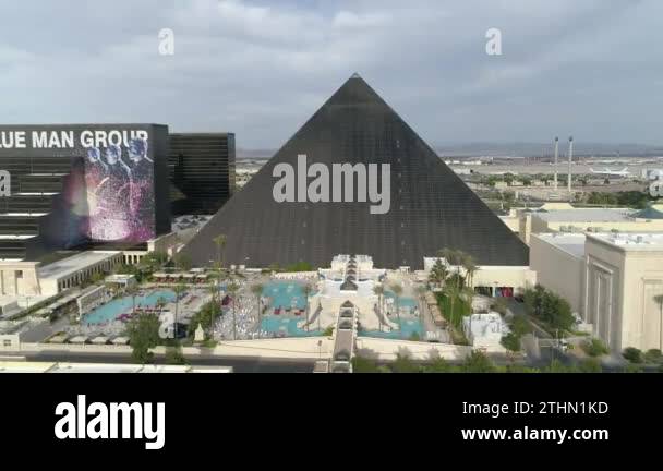 Pyramid las vegas Stock Videos & Footage - HD and 4K Video Clips - Alamy