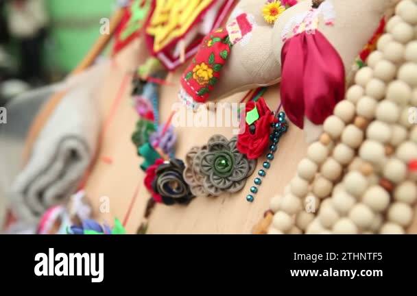 Wooden beads Stock Videos & Footage - HD and 4K Video Clips - Alamy