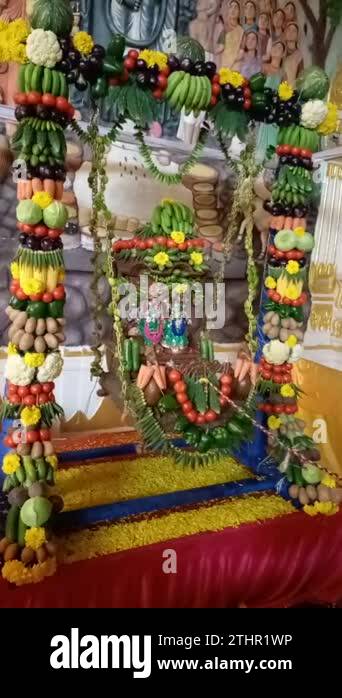 Sculptures of radha govindji in iskcon Temple ahmedabad, Gujarat, India ...