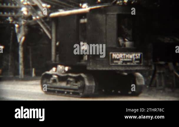 Caterpillar tread Stock Videos & Footage - HD and 4K Video Clips - Alamy