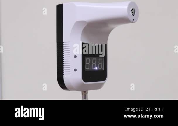 temperature checking to measure temperature during covid-19 pandemic ...