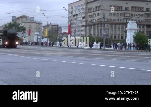 RS-24 Yars TEL (SS-27 Mod) MIRV-equipped, thermonuclear ...