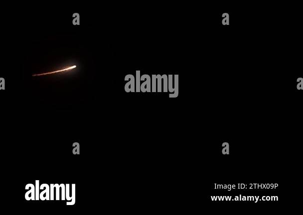 Fire Power Meteor Trailer In 3d Space Fx/4k animation of a powerful ...