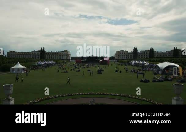 Under the open sky Stock Videos & Footage - HD and 4K Video Clips - Alamy