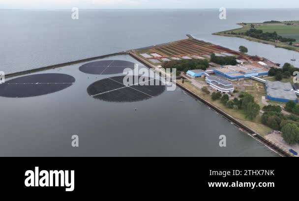 Floating rotating turnable solar panels. Large scale Sustainable energy ...