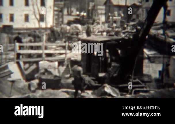 Crane moving pipe Stock Videos & Footage - HD and 4K Video Clips - Alamy