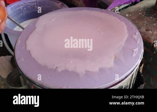 Banh cuon Vietnamese rice flour steamed paper with egg traditional ...