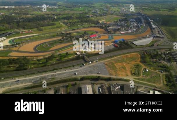 Le mans race track Stock Videos & Footage - HD and 4K Video Clips - Alamy