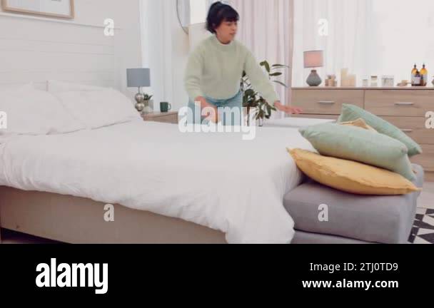 Woman sheet bed change Stock Videos & Footage - HD and 4K Video Clips ...